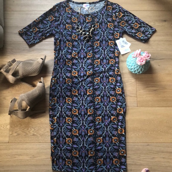 LuLaRoe | Dresses | Lularoe Julia Dress Size S | Poshmark
